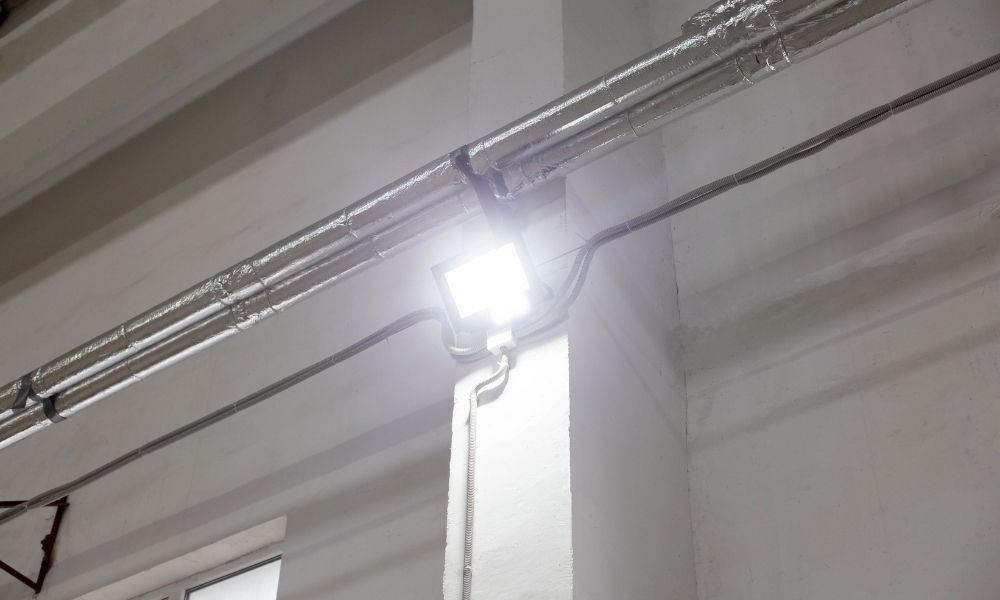 Benefits of Using LED Flood Lights in Warehouses